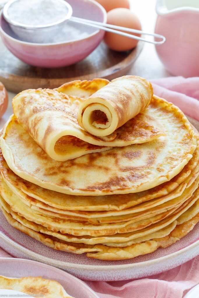 Pfannkuchen - einfaches Grundrezept - emmikochteinfach