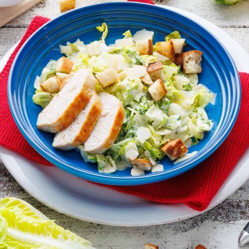 Caesar Salad mit original Dressing - emmikochteinfach