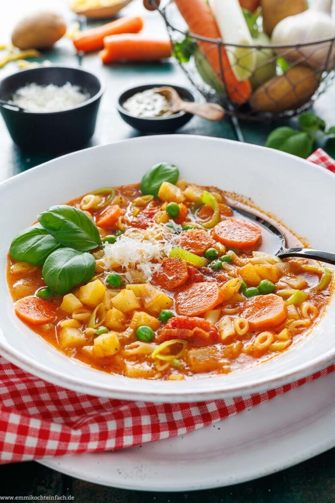 Minestrone – italienische Gemüsesuppe