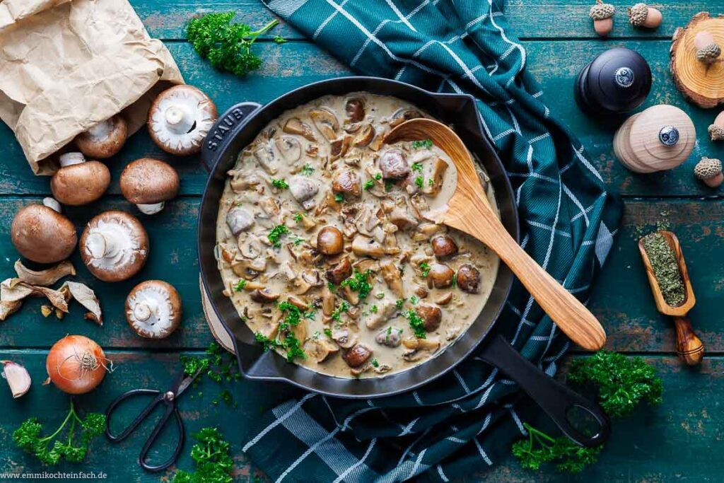 Pilzragout - einfach & klassisch - emmikochteinfach