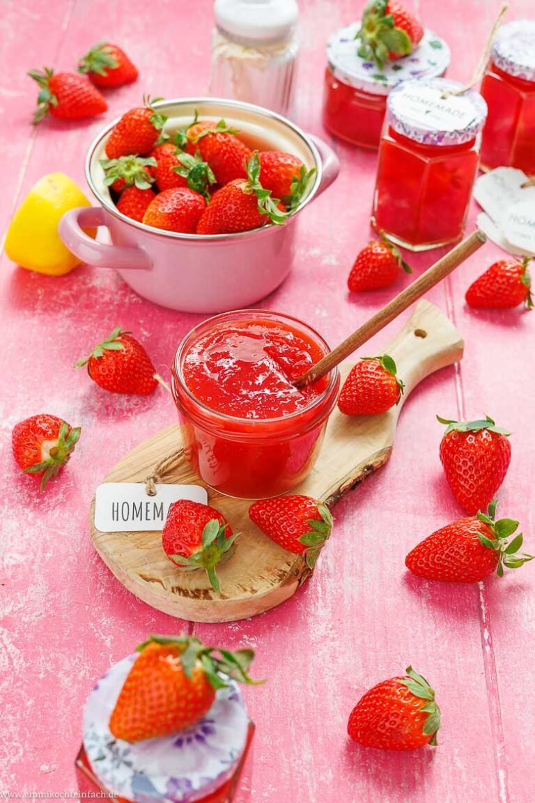 Elegantes Erdbeermarmelade 2 Zu 1 Ebenbild