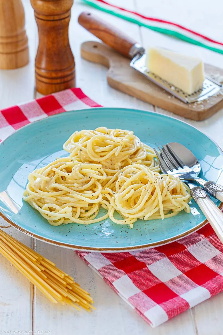 Cacio e Pepe – Spaghetti mit Käse und Pfeffer